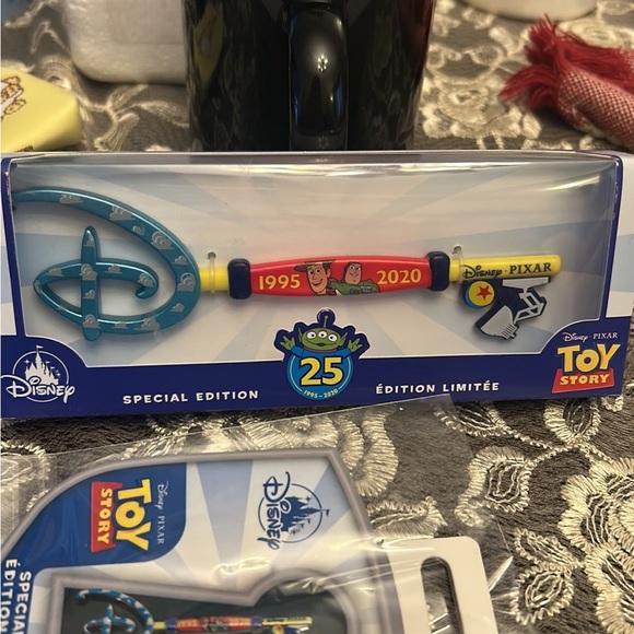 Disney | Other | Disney Special Edition Pixar Toy Story Key Bundle ...